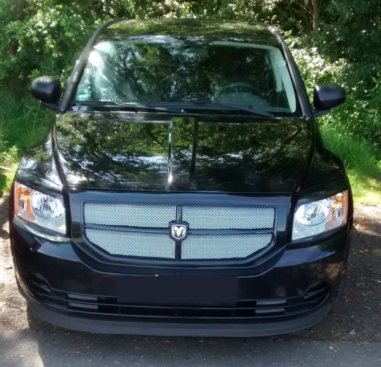 Dodge Magnum Grilles - XL Race Parts